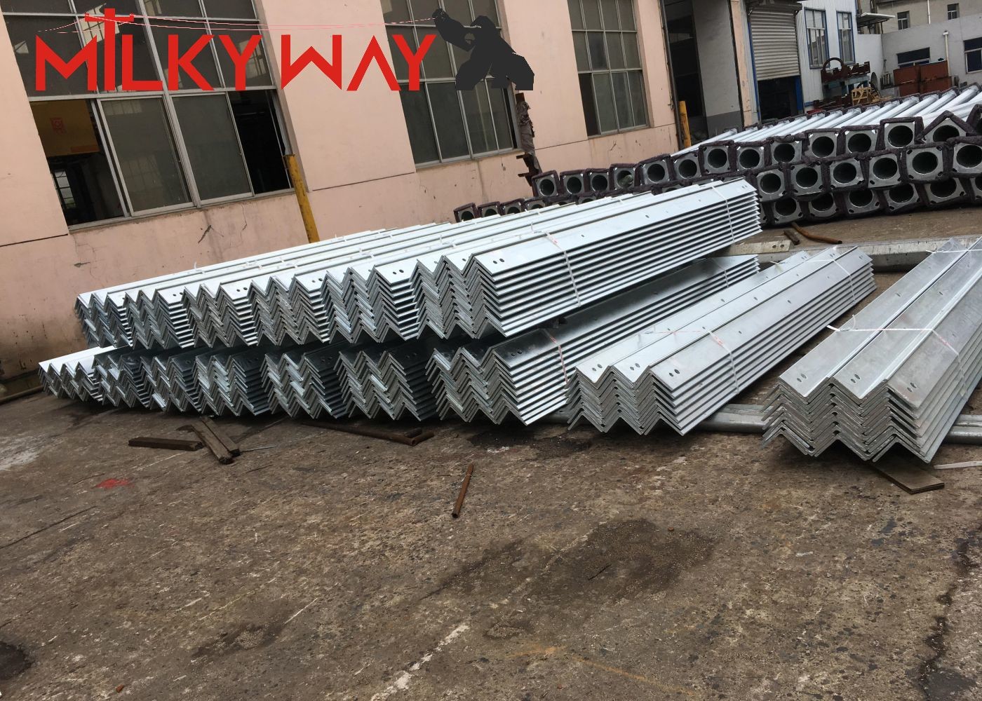 8m 9m Hot Dip Galvanized Steel Pole for Street Lighting Poles for Africa