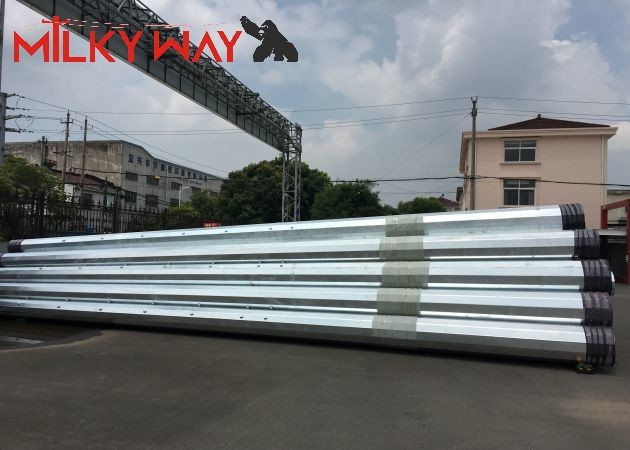 35FT 70FT 90FT Octagonal Galvanized Steel Power Pole With Bitumen For ...